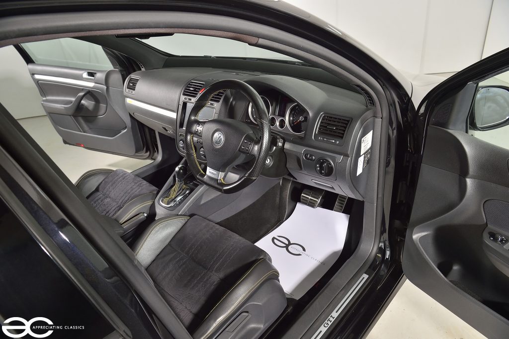 Volkswagen MK5 Golf GTi Pirelli Edition | Appreciating Classics