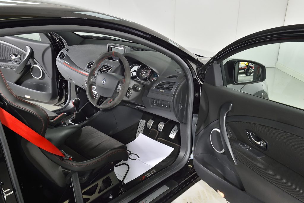 Renault Megane Trophy R | Appreciating Classics