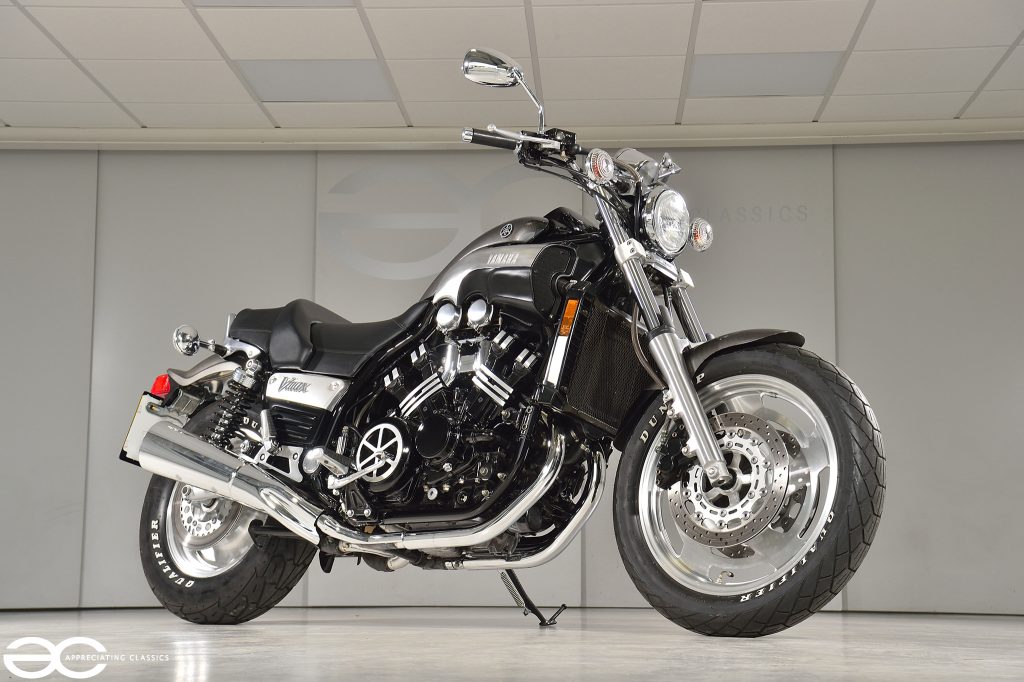 Yamaha Vmax Carbon Edition | Appreciating Classics