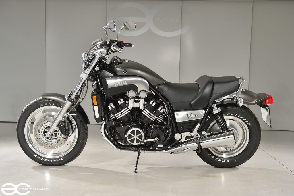 Yamaha Vmax Carbon Edition | Appreciating Classics