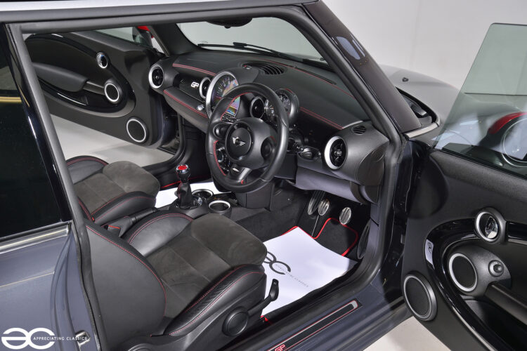 Mini JCW GP 2 | Appreciating Classics