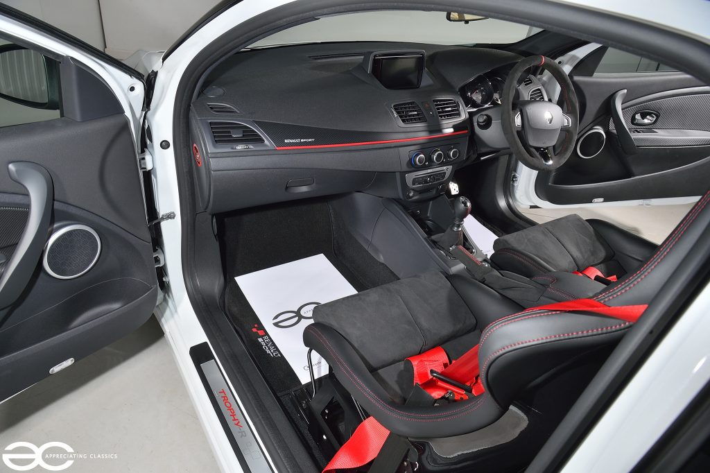 Renault Megane Trophy R | Appreciating Classics