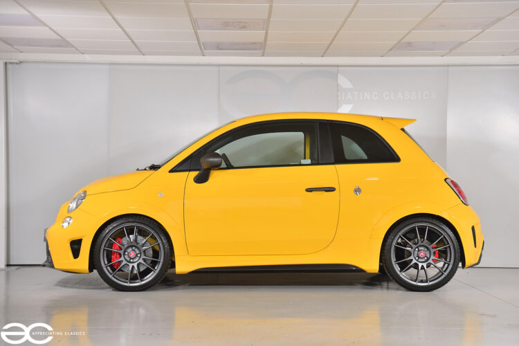 Abarth 695 Biposto Record Edition | Appreciating Classics