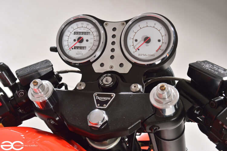 Triumph Speed Triple | Appreciating Classics