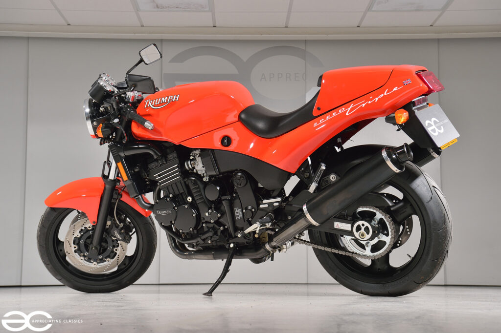 Triumph Speed Triple | Appreciating Classics