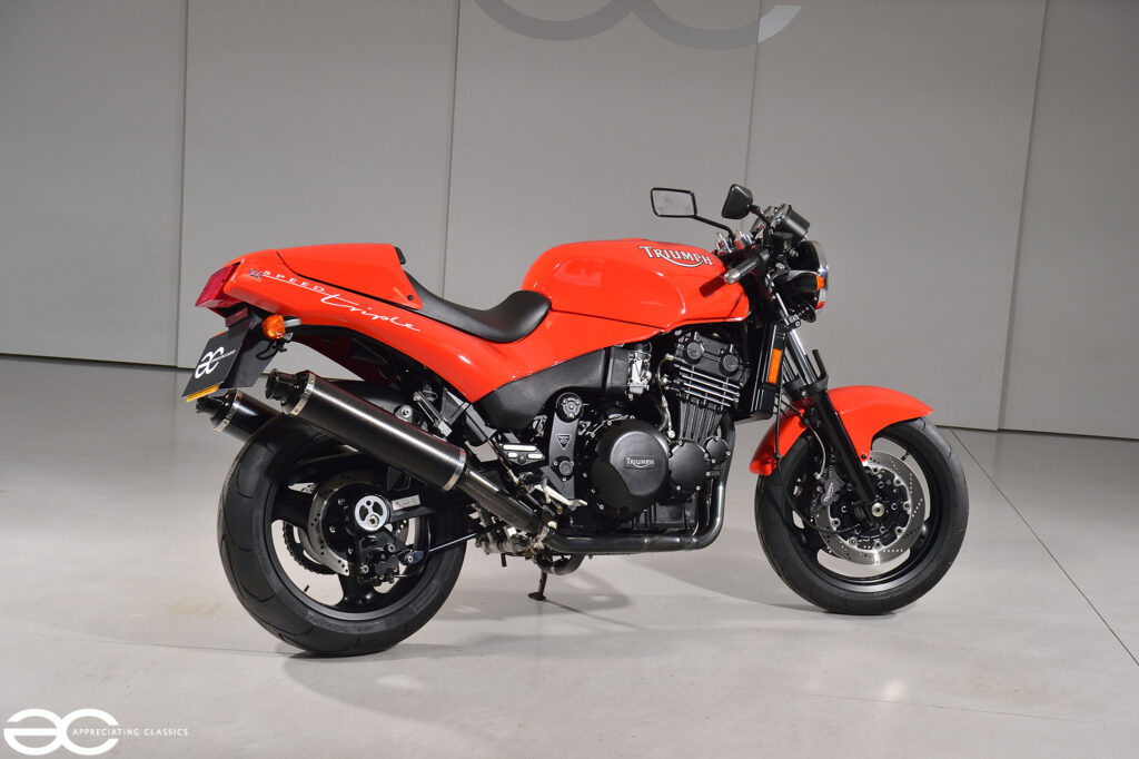 Triumph Speed Triple | Appreciating Classics