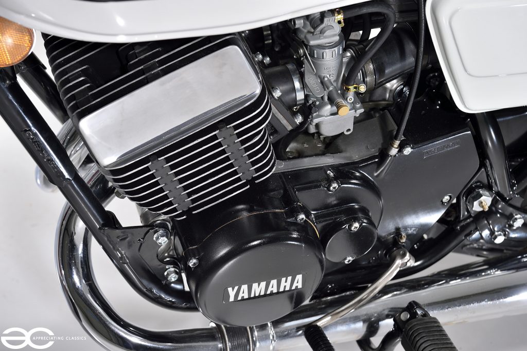 Yamaha RD400D | Appreciating Classics