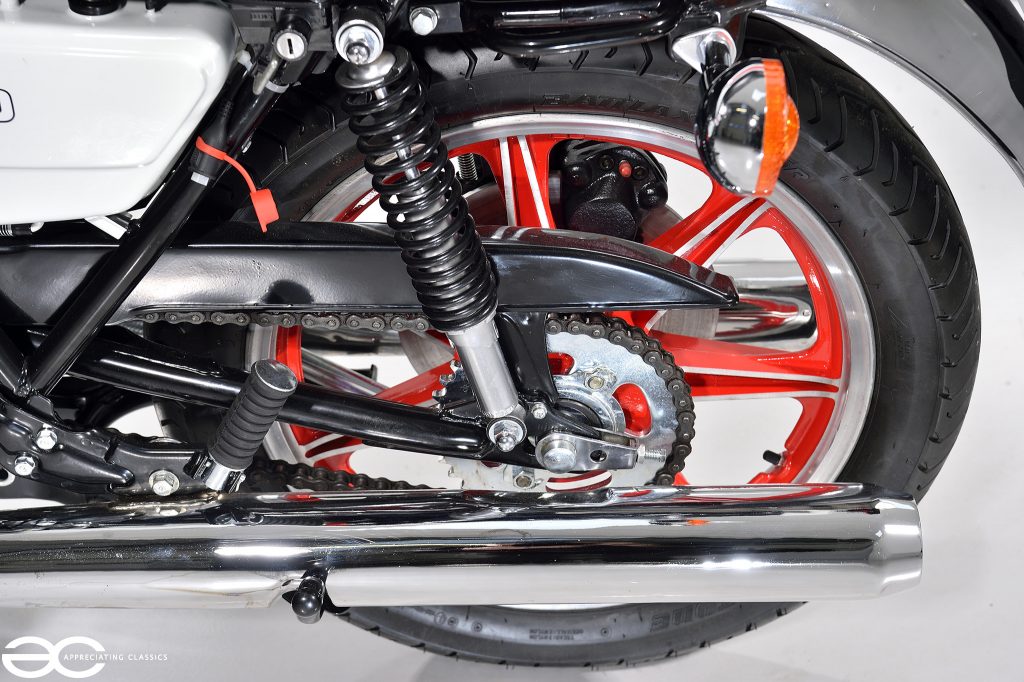 Yamaha RD400D | Appreciating Classics