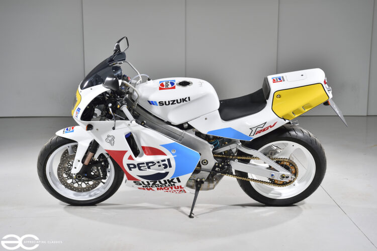 Suzuki RGV 500 Recreation | Appreciating Classics
